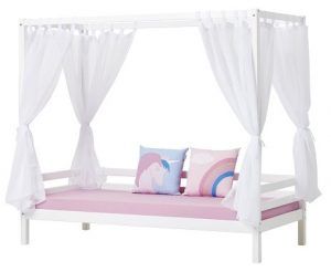 Kids Four Poster Beds - 8 of The Best Your Child Will Absolutely Love ...